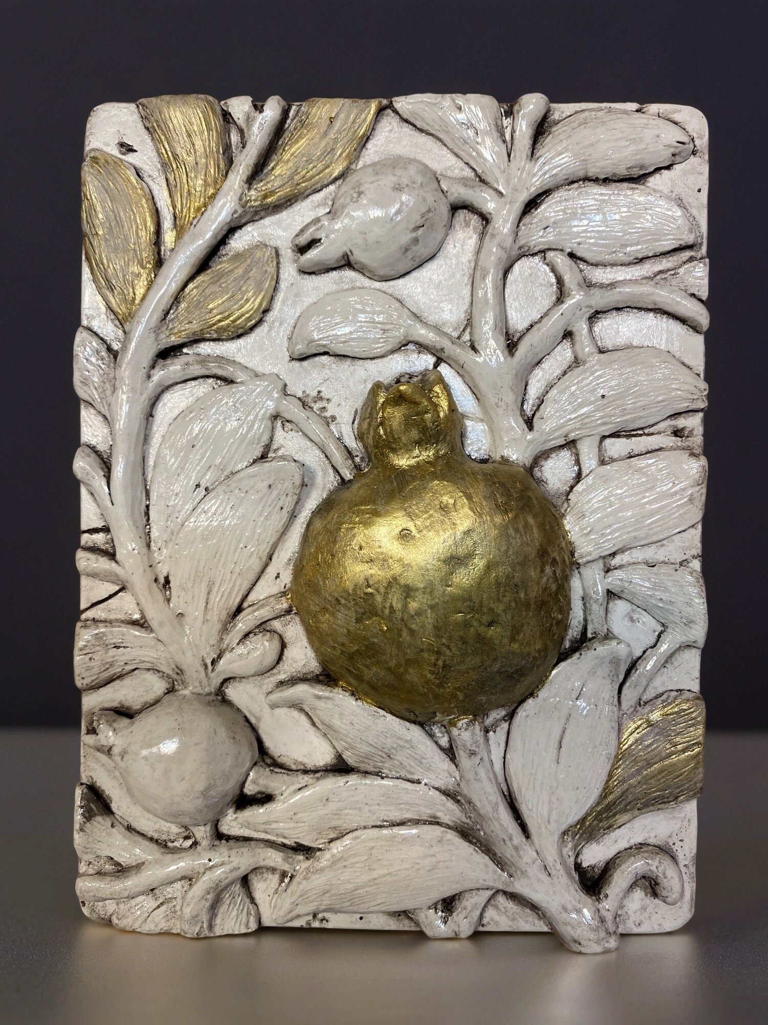 Панно TASH ART "Гранат", гипсовое, ручная работа, символизм, 20 см x 15 см