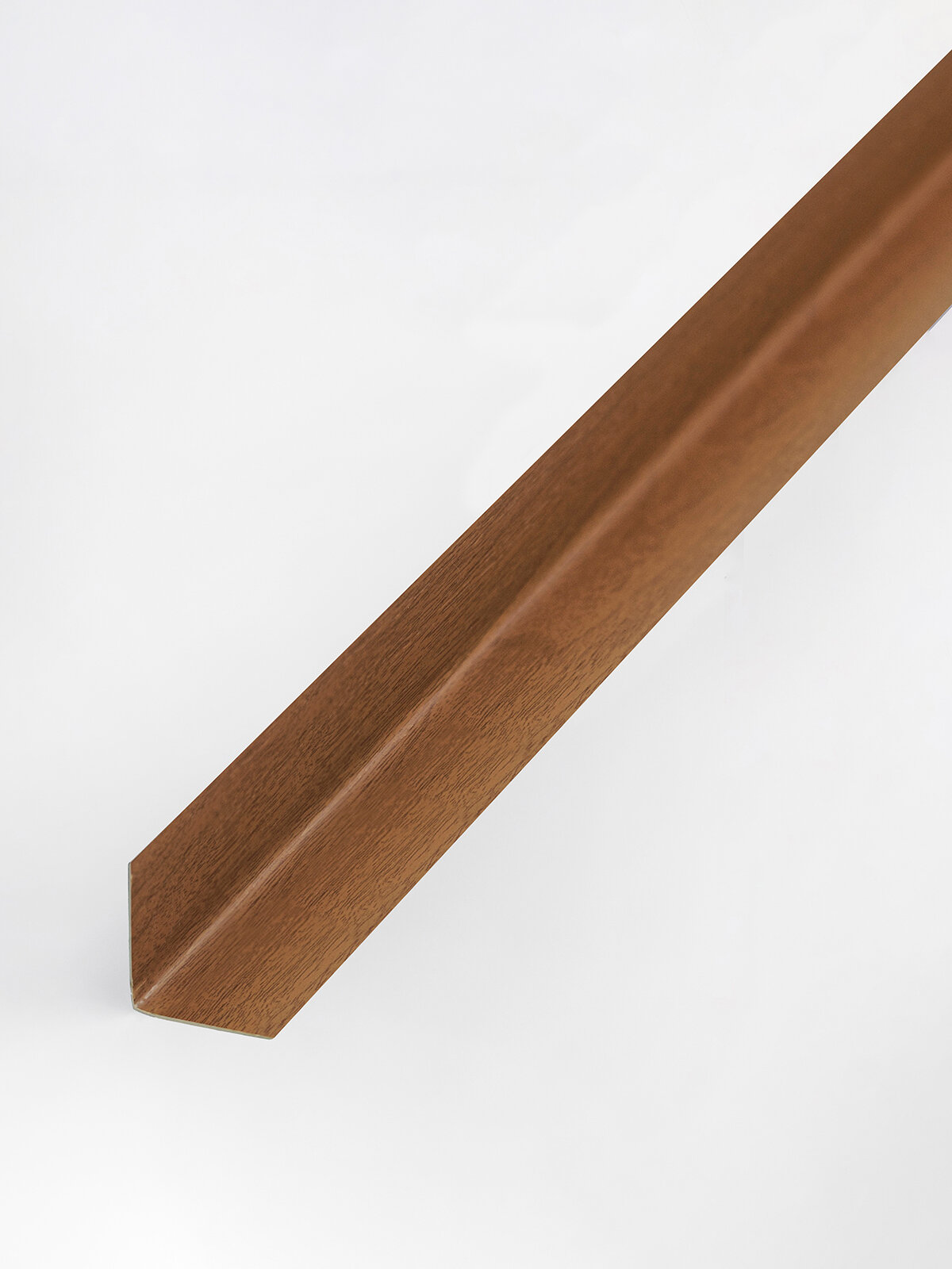 Уголок пластиковый для откосов 20х20 мм, длина 2,7 м, угол ПВХ для стен внутренний Ideal (Идеал) У 20, кемпас 331