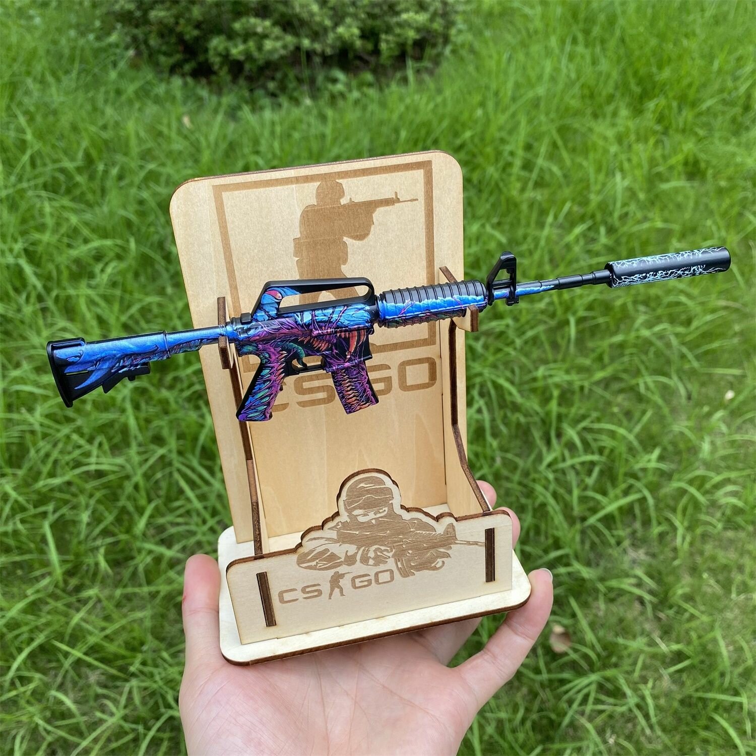 Декоративная фигурка CS: GO: цинковый сплав, подставка в комплекте, не стреляющая модель