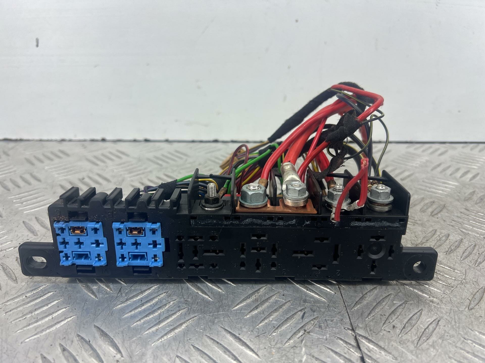 Блок реле Audi A4 B5 (1994 - 1999) 8L0941822A