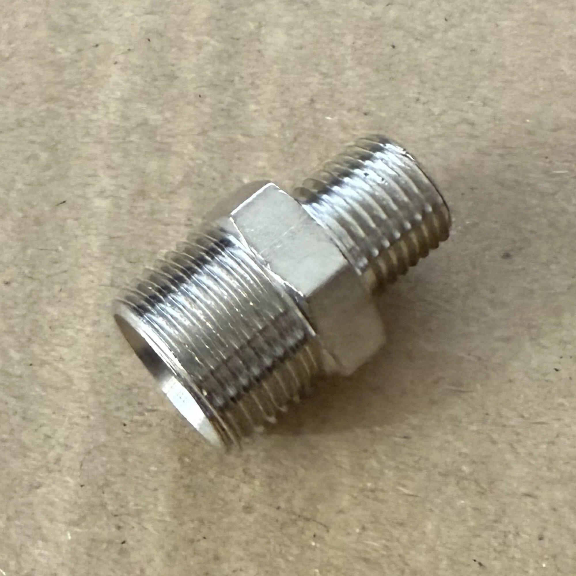 Латунный переходник-адаптер M8-M20 на BSPP 1/8"-1/2" 1/2", M10x1