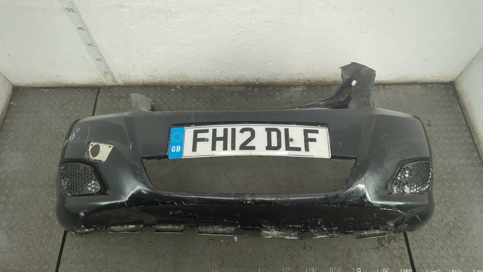 Бампер передний Opel Zafira B Б/У