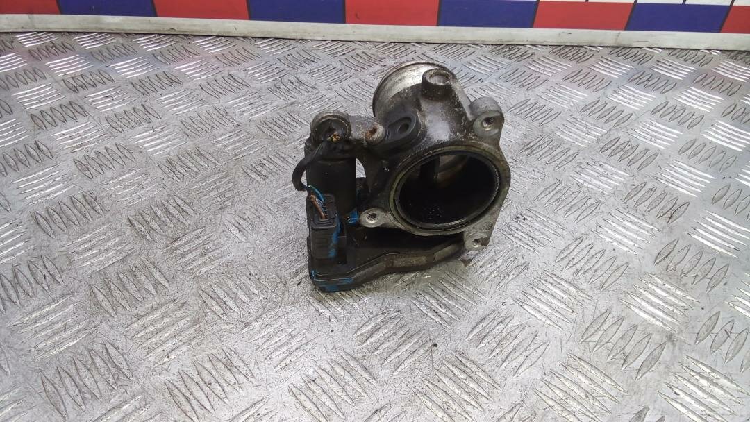 Заслонка дроссельная Land Rover Freelander 2 2006 LR012598