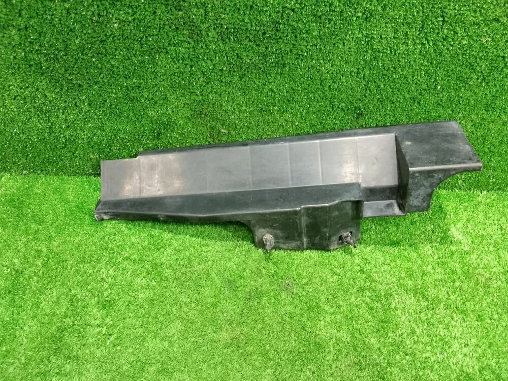 Дефлектор радиатора левый Honda Civic 8 Б/У с пробегом