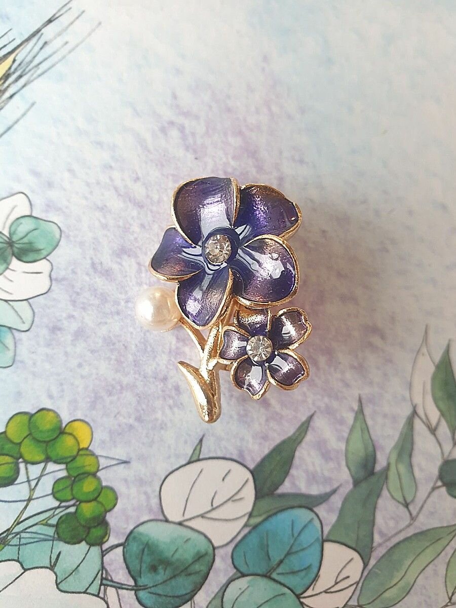 Брошь, жемчуг имитация, стразы