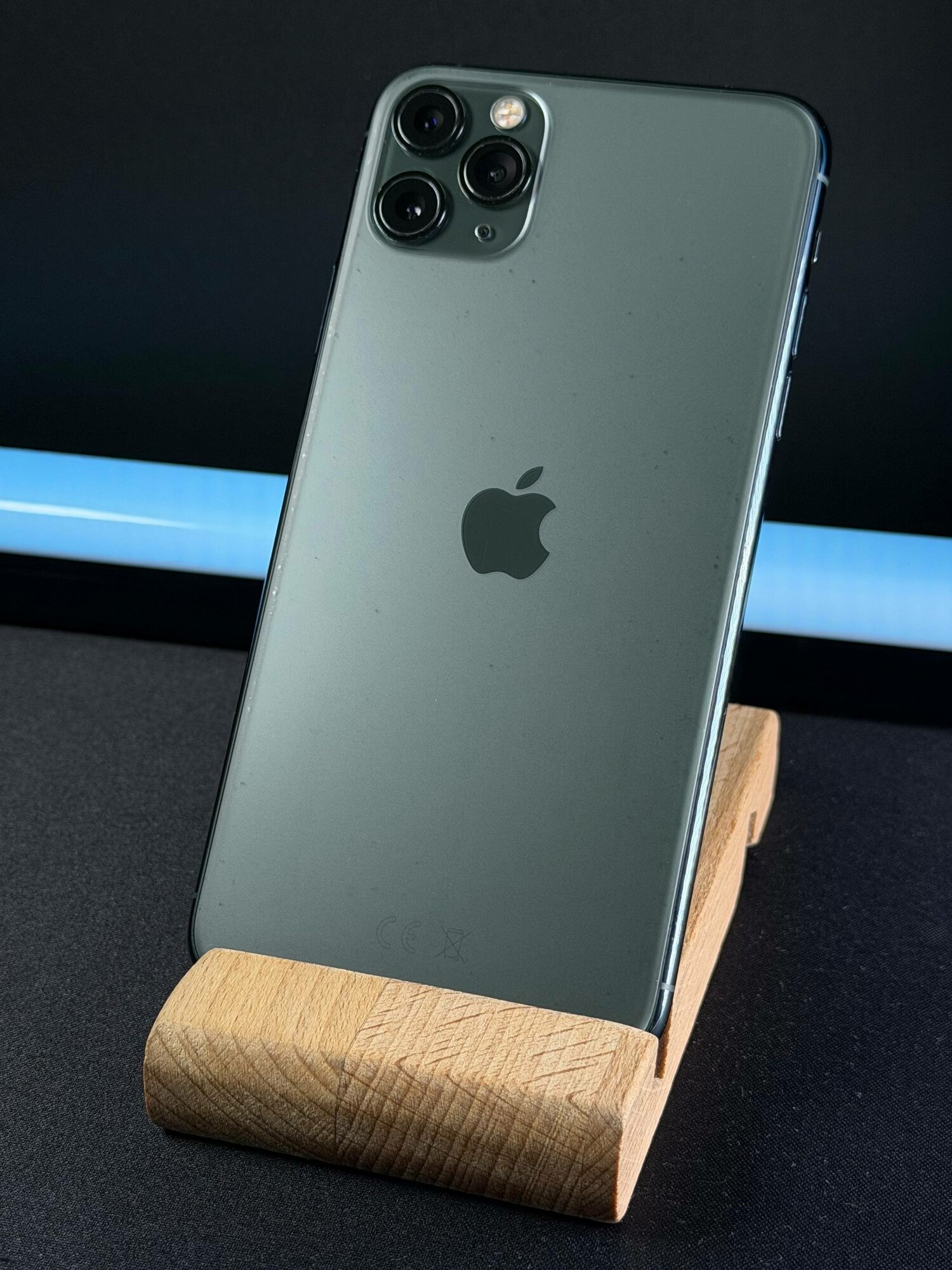 Смартфон Apple iPhone 11 Pro Max, 256gb, Midnight Green, AH, nano SIM + eSIM