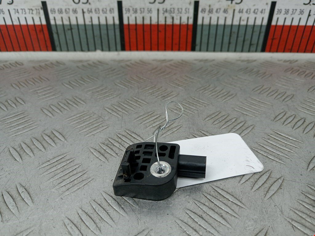 Датчик удара Tesla Model S 100527400B арт. 2272640