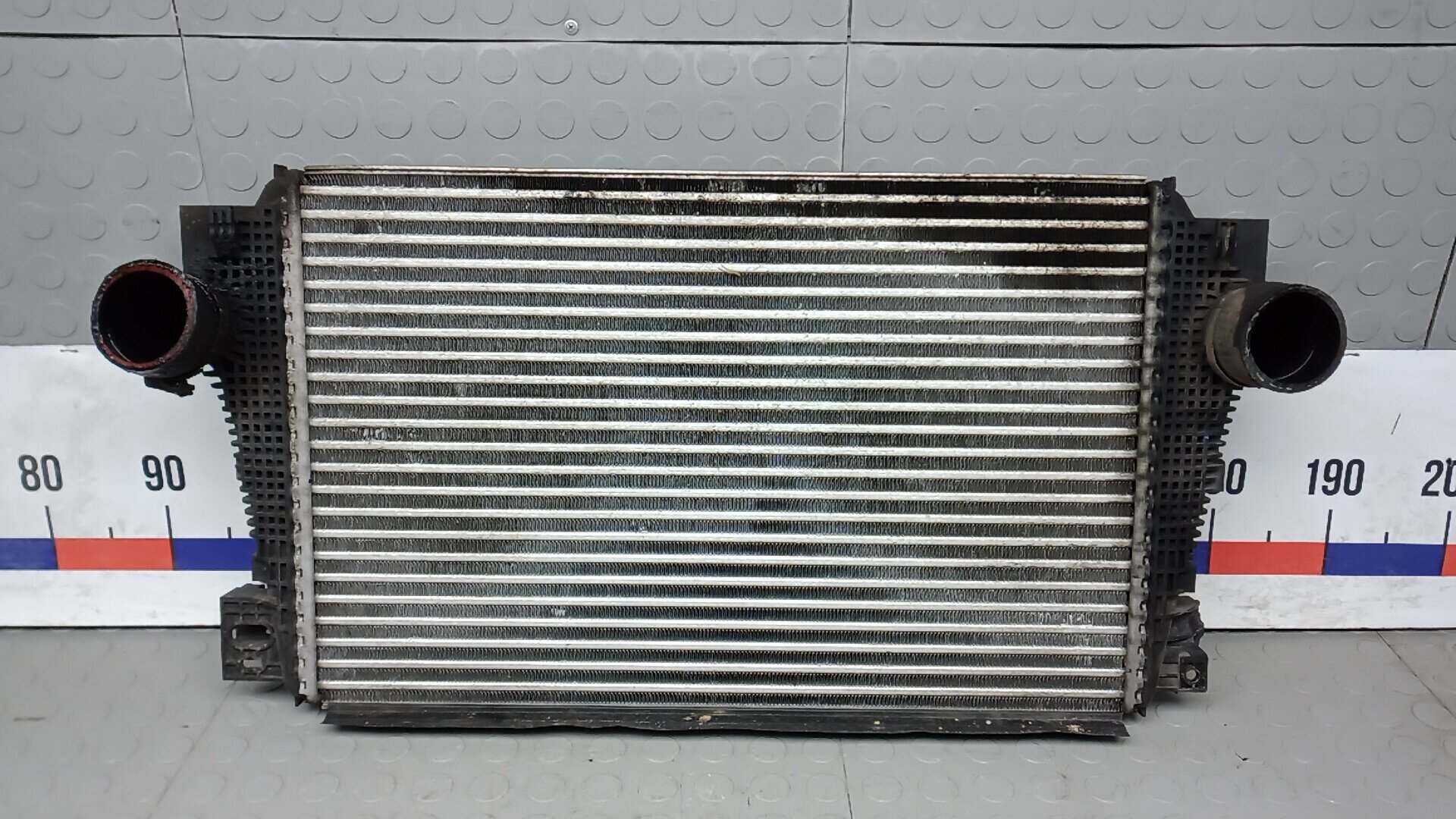 Радиатор интеркулера VOLKSWAGEN AMAROK 1