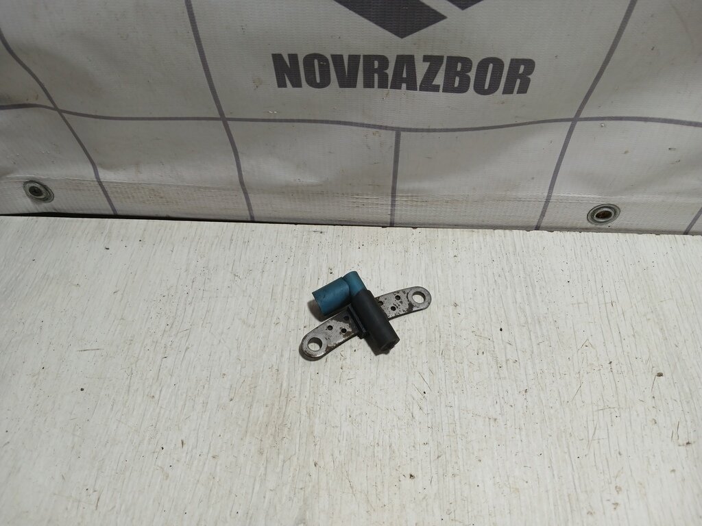 Датчик положения коленвала Renault Fluence 10-17