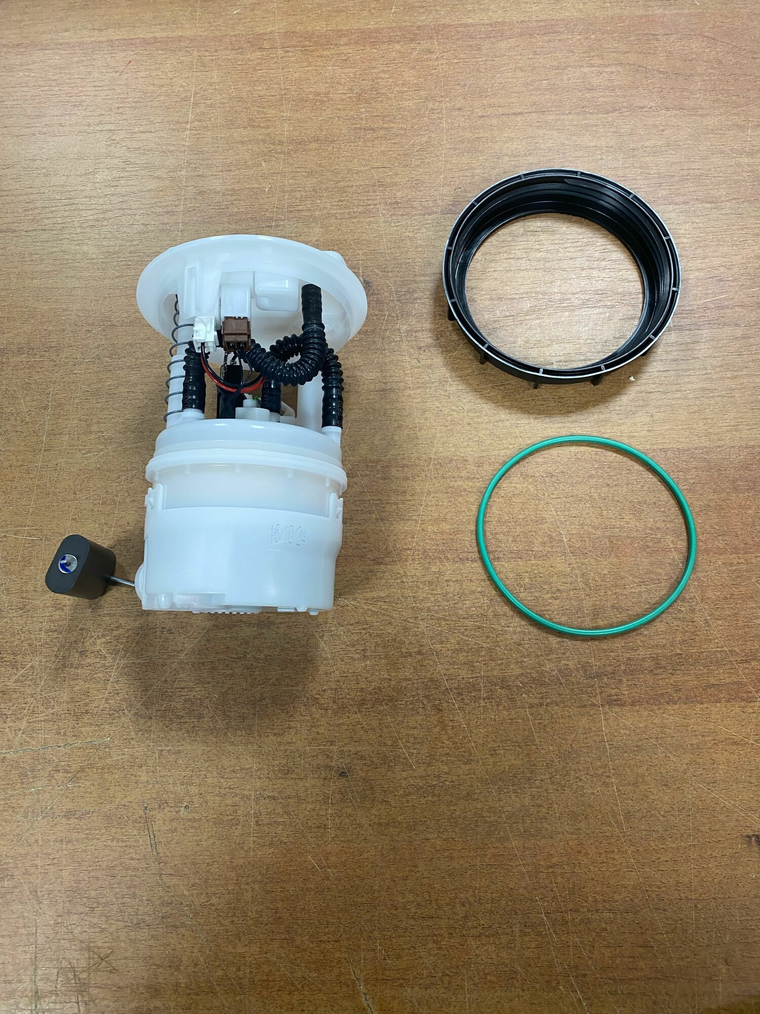 Топливный насос в сборе Nissan almera g15 Renault Logan K4M k7m k7J