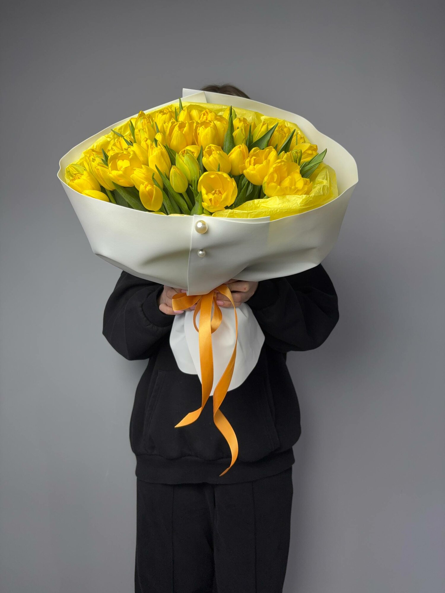 Солнечный зайчик: 29 желтых тюльпанов – FRESH FLORA купить свежие цветы с доставкой