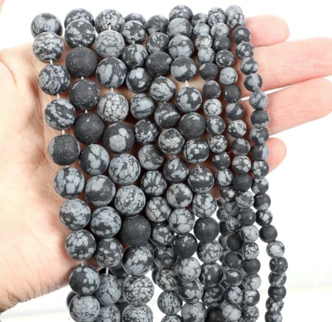 Бусины из натуральных камней: тигровый глаз, агат, малахит, лазурит, нефритовый опал