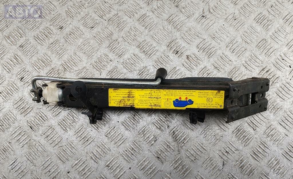 Домкрат Mercedes M-Class ML W163 (1998-2004)