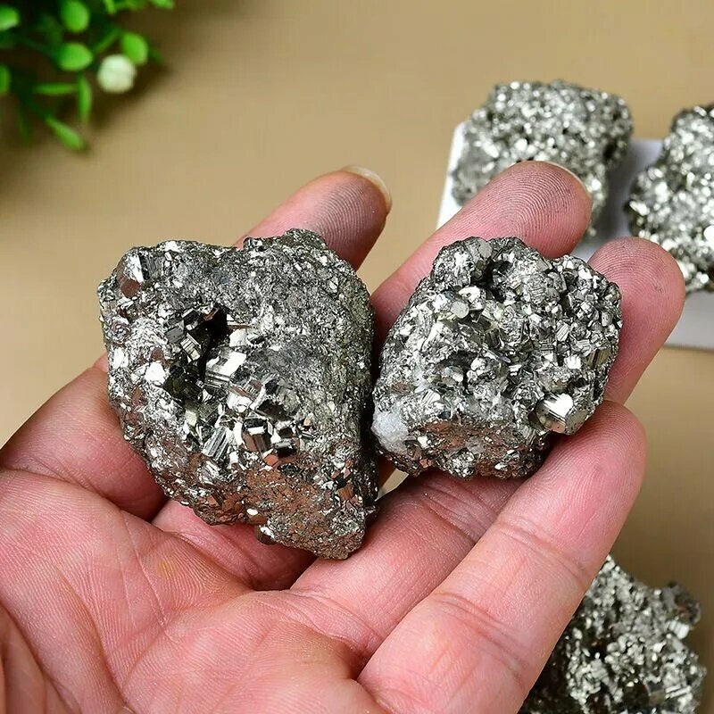 Пирит необработанный, натуральный камень/минерал (30-40 г)
