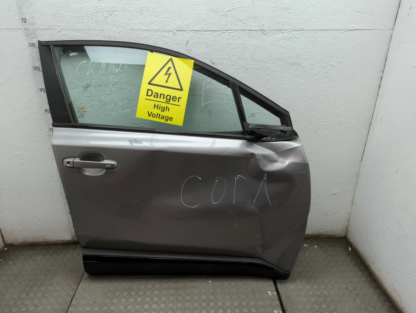 Дверь боковая (легковая) правая передняя Toyota C-HR Б/У