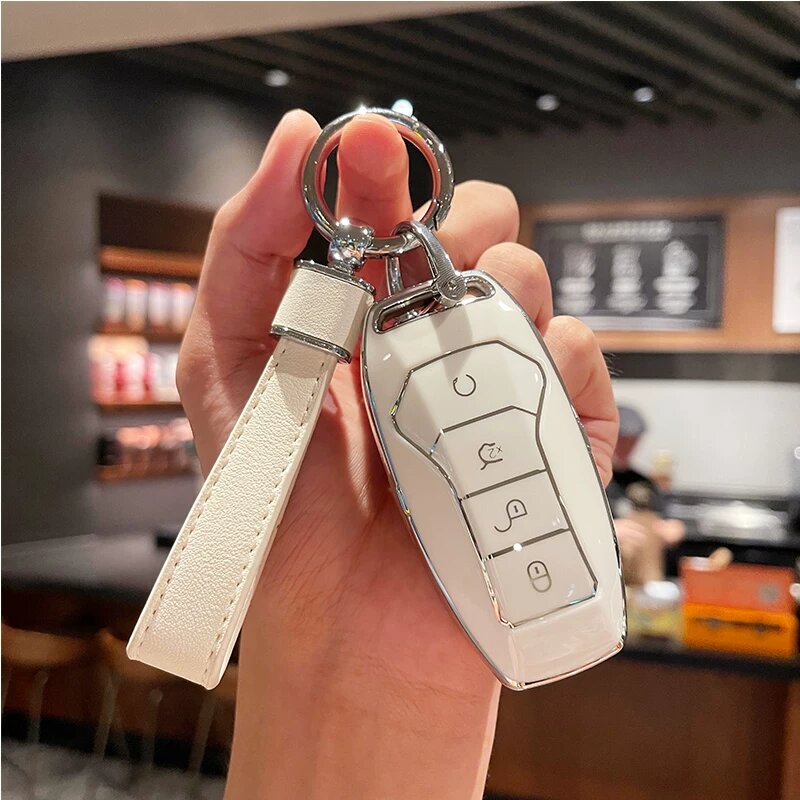 Чехол для ключа автомобиля BYD Dolphin, Han EV, Song Pro, Qin Plus, Yuan Plus, Seagull, Seal цвет слоновой кости с