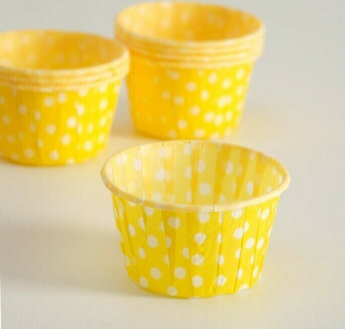 !09 набор из 40 штук - Форма для выпечки "Маффин", желтый в белый горох, 5 х 4 см.