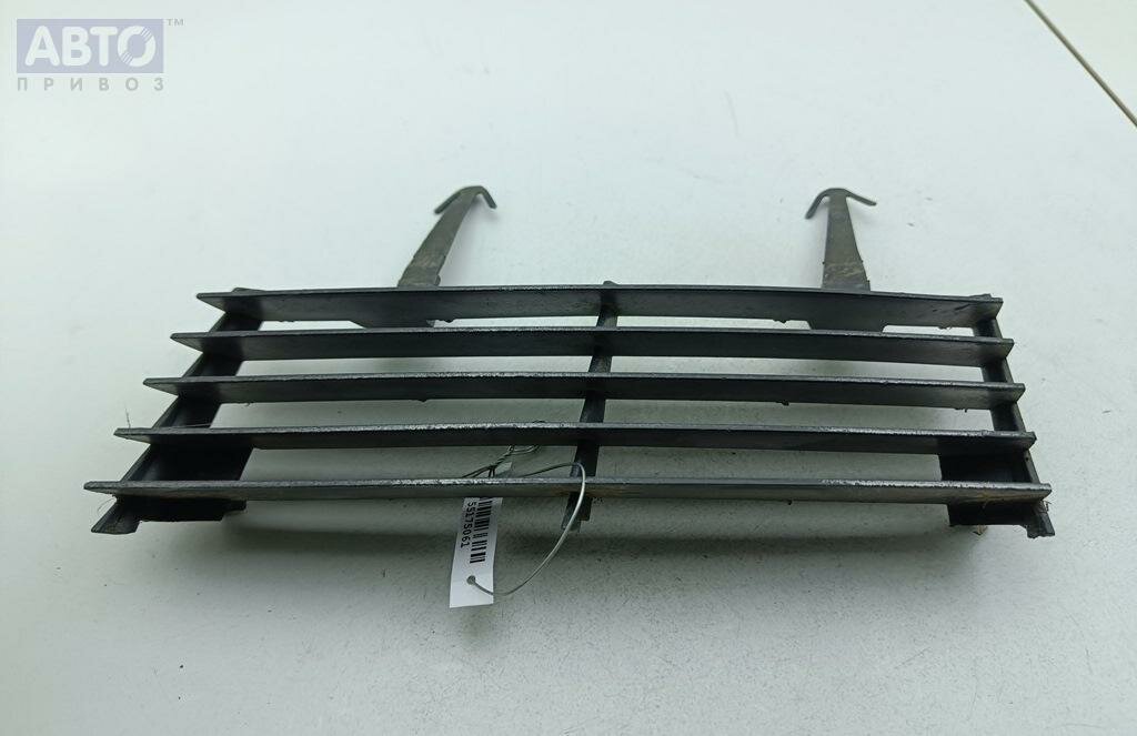 Решетка (заглушка) в бампер Opel Omega B (1994-2003)