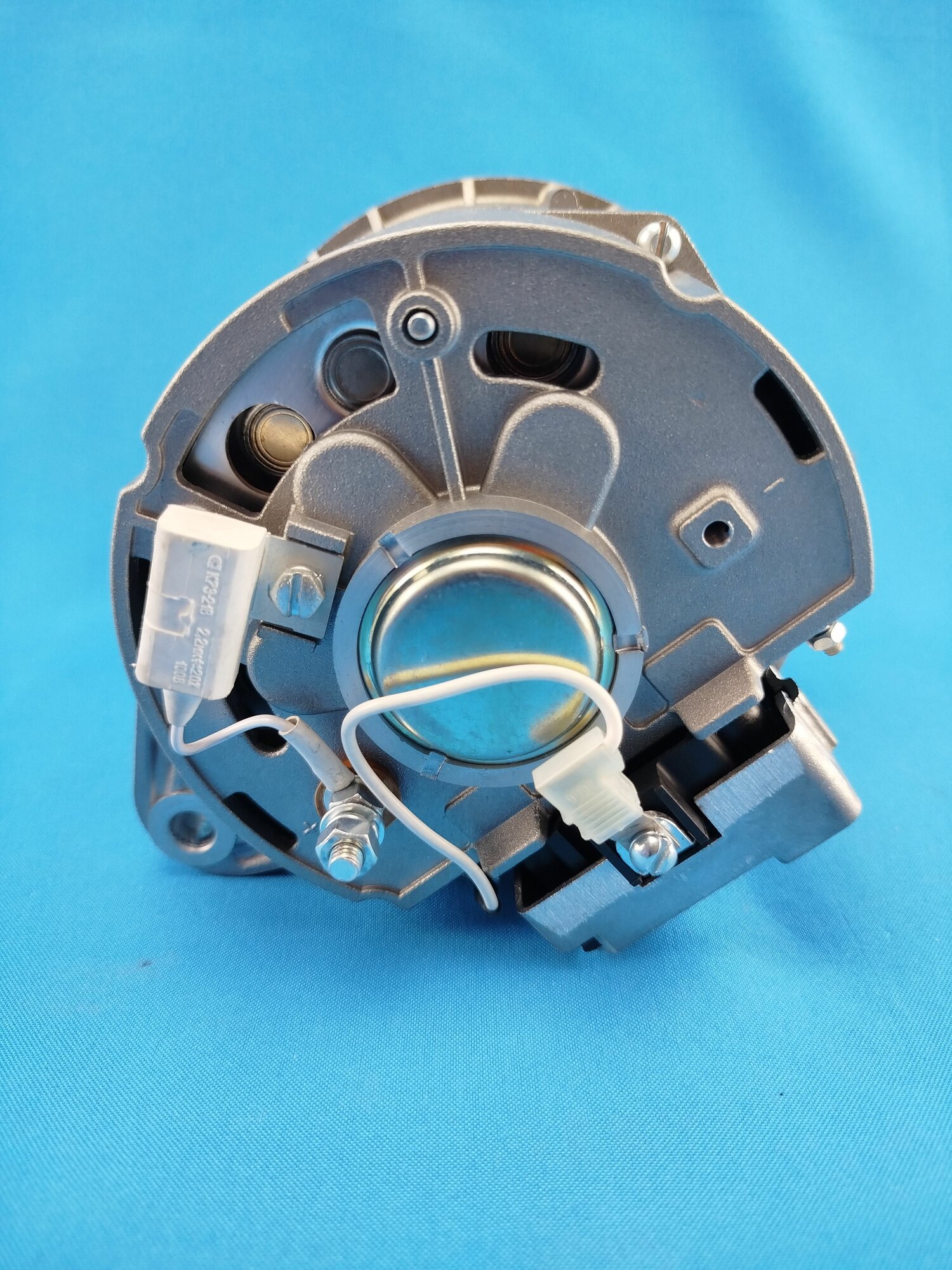 Генератор "ELTRA" для а/м УАЗ инж. 4213дв. Евро-2 (65А)