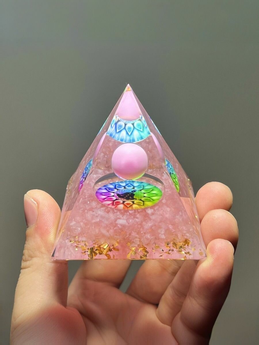 Алтарная атрибутика/ энергетическая пирамида /Используется в ритуалах, медитации, поглощении энергии.