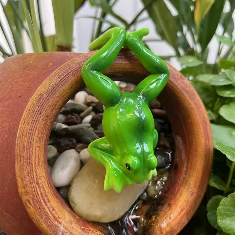 Фигурка садовая