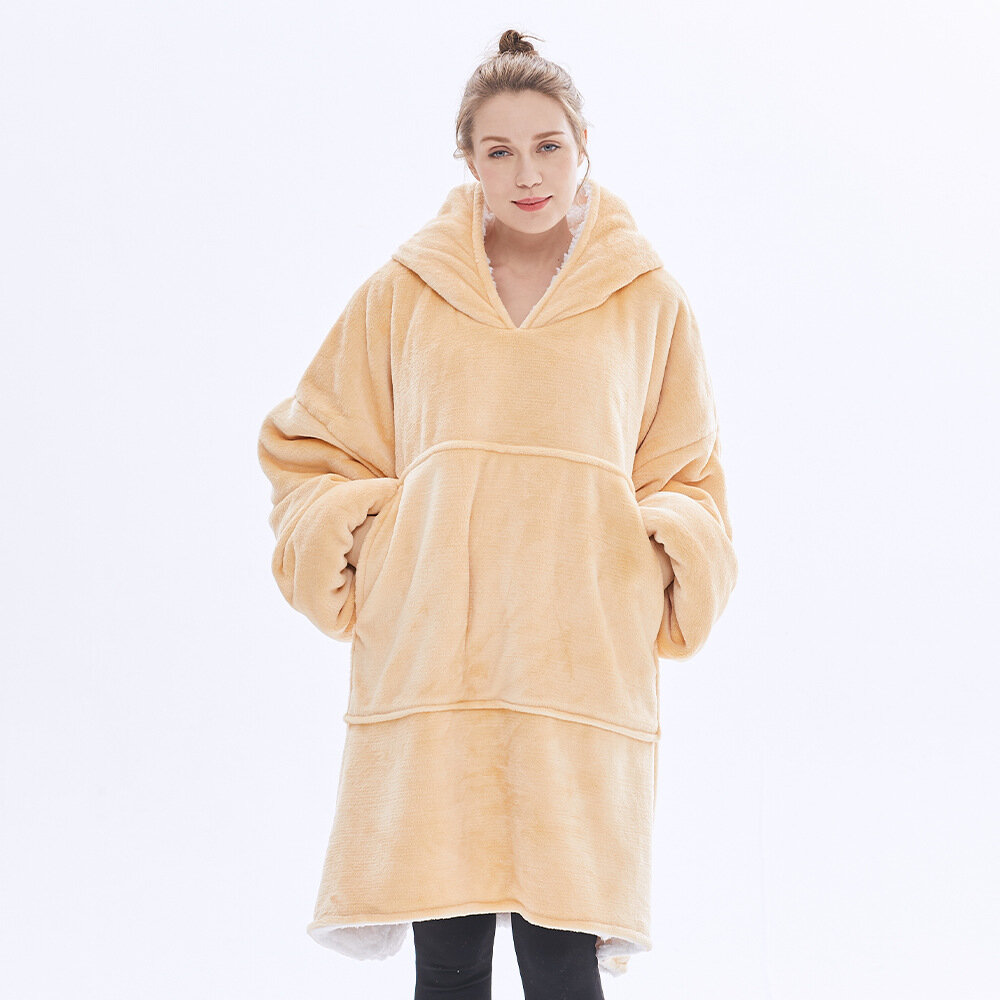 Плюшевый теплый плед худи с рукавами