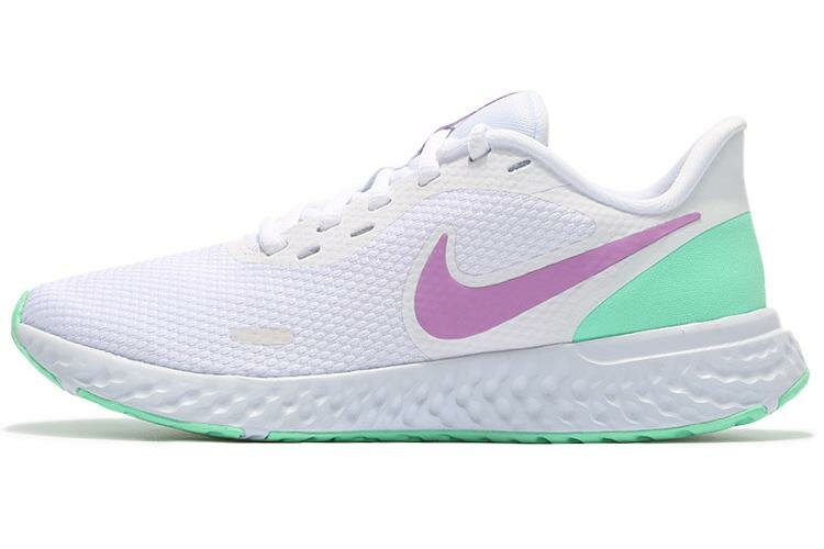 Кроссовки NIKE Revolution 5