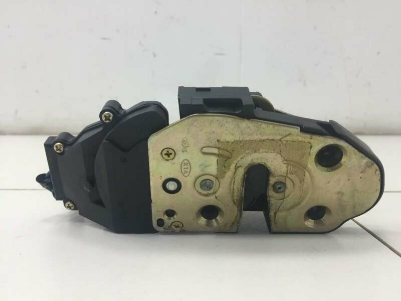 Замок двери задней левой Kia Spectra 2001-2011 кат.номер: 0K2N273310