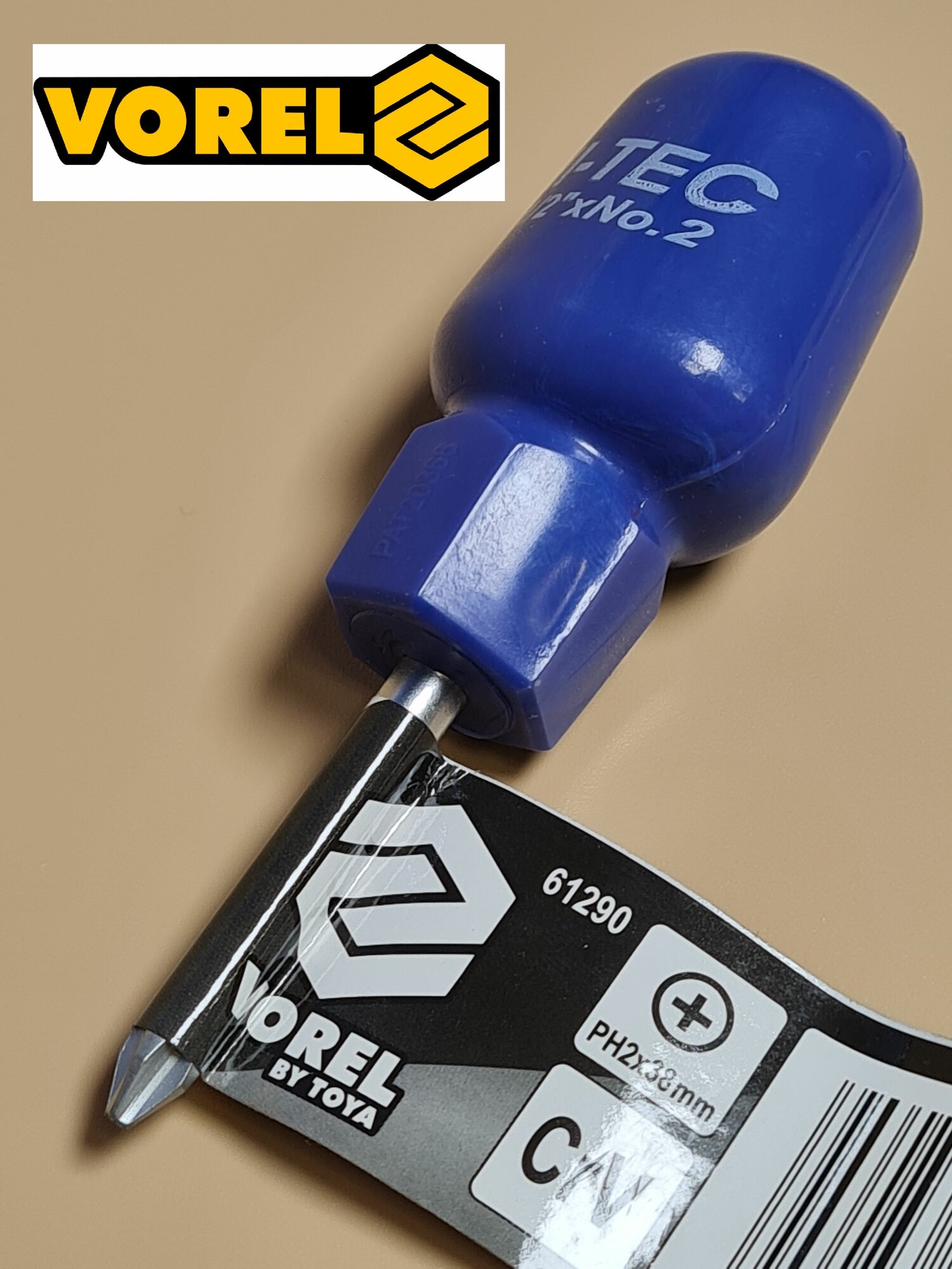 Крестовая отвертка VorelHi-Tec ph2x38mm арт.61290