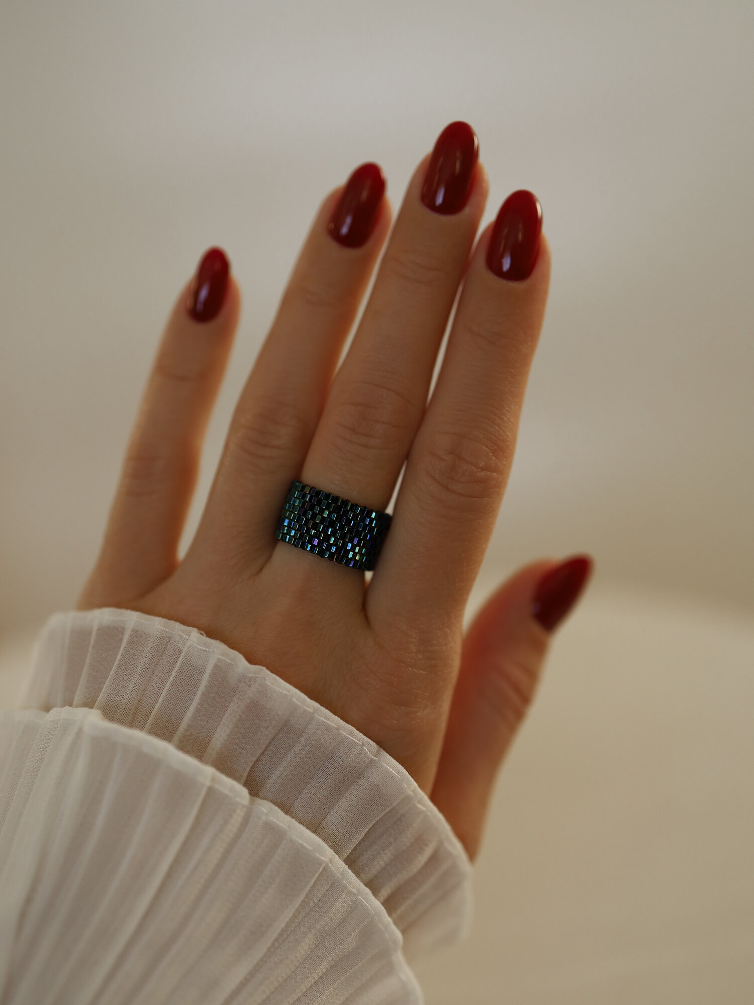 Кольцо плетеное, бисер