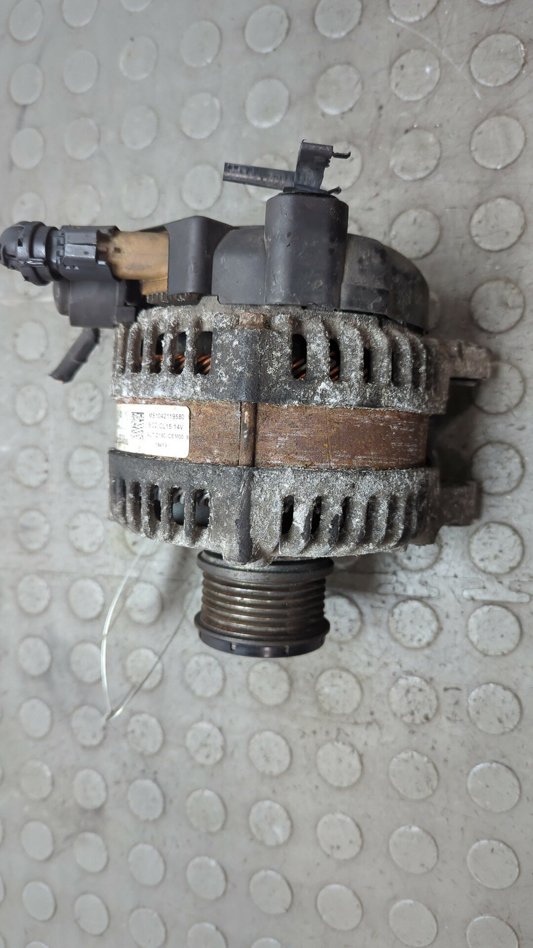 Генератор Peugeot Expert Б/У