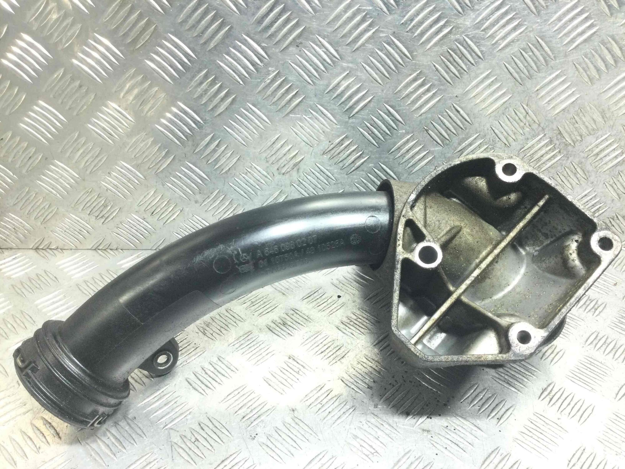 Б/У Патрубок интеркулера Mercedes Sprinter W906 (2006-2014) 2010 г.