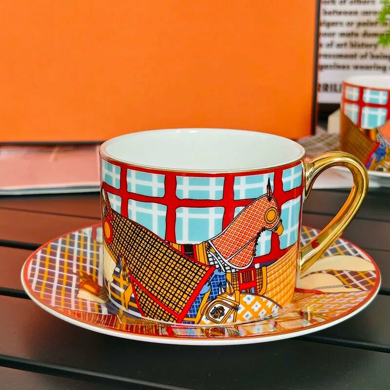 Набор из кружки и блюдца H brand: изысканная кружка из костяного фарфора в клетку для кофе и чая, подарок на свадьбу