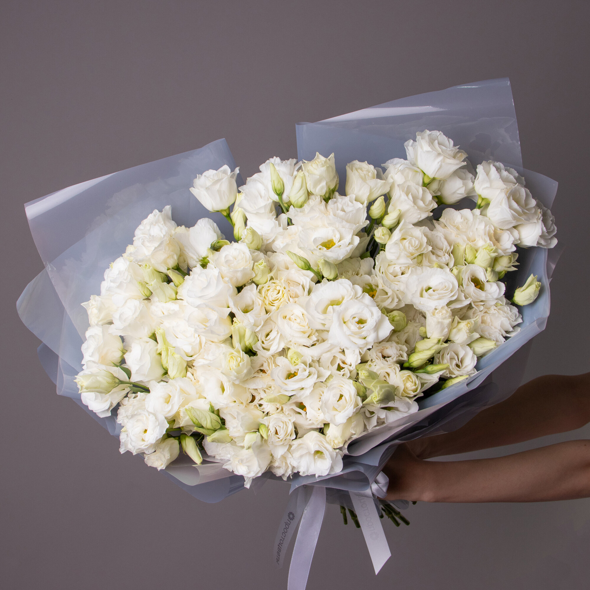 Букет Лизиантус "Ду Арена Джиант Вайт" 35 шт Высота 60 см в коробке и аквабоксе от "Простоцветы"