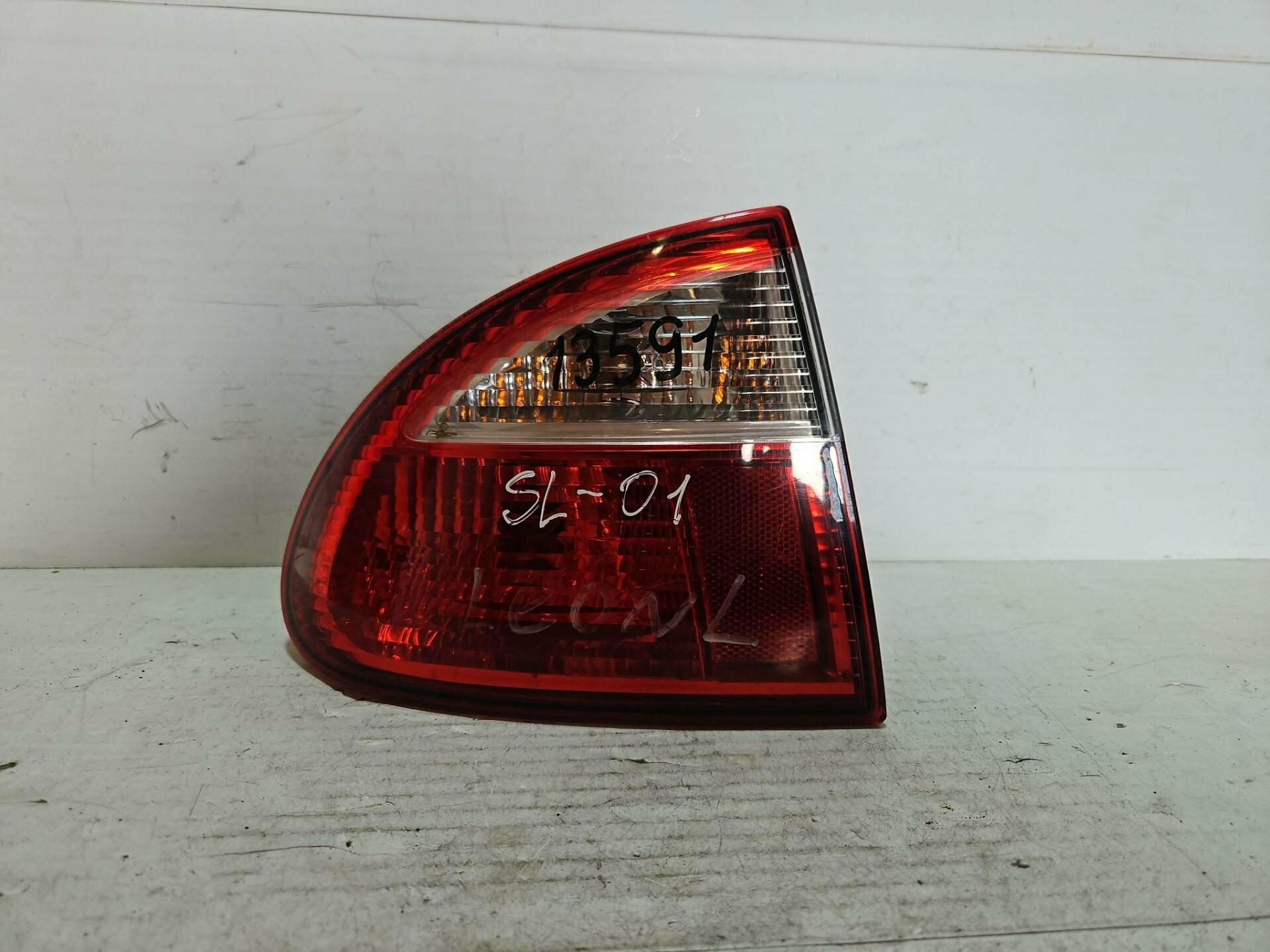 Фонарь задний левый SEAT Leon (1999 - 2005) 1M6945095A