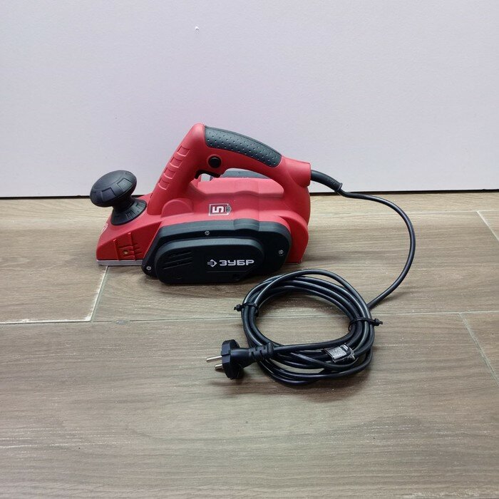 Электрорубанок ЗУБР ЗР-950-82