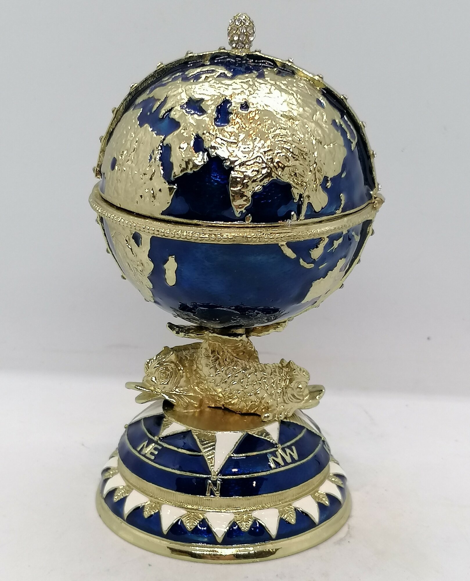 Яйцо Фаберже с орнаментом , географическое, морское. Глобус, арт 637