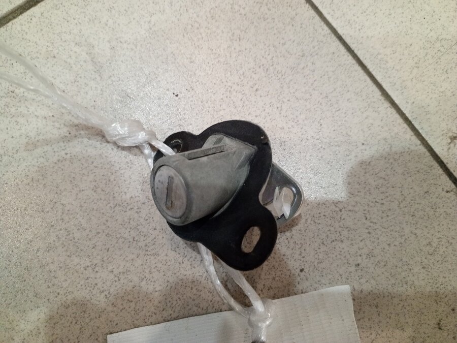 Личинка замка багажника от Chevrolet Lacetti J200 2003-2013