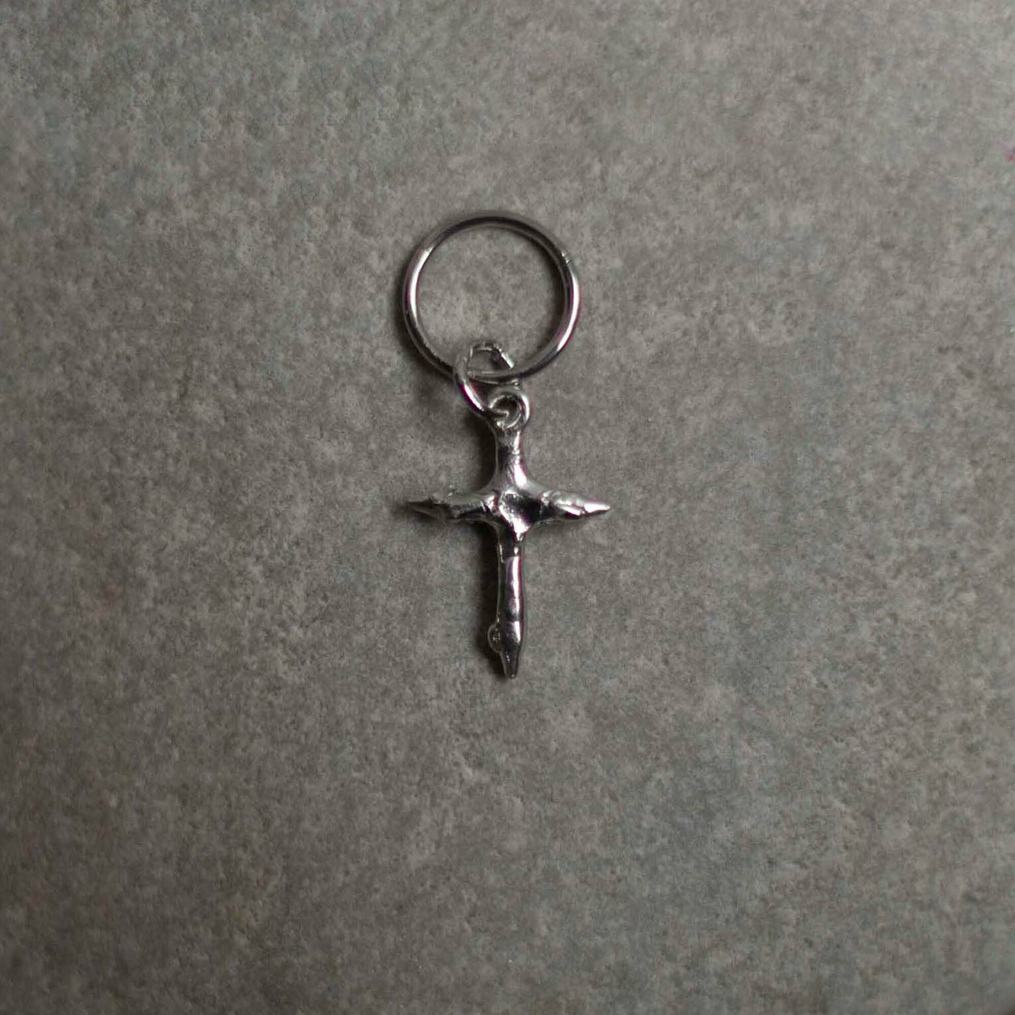 Моносерьга