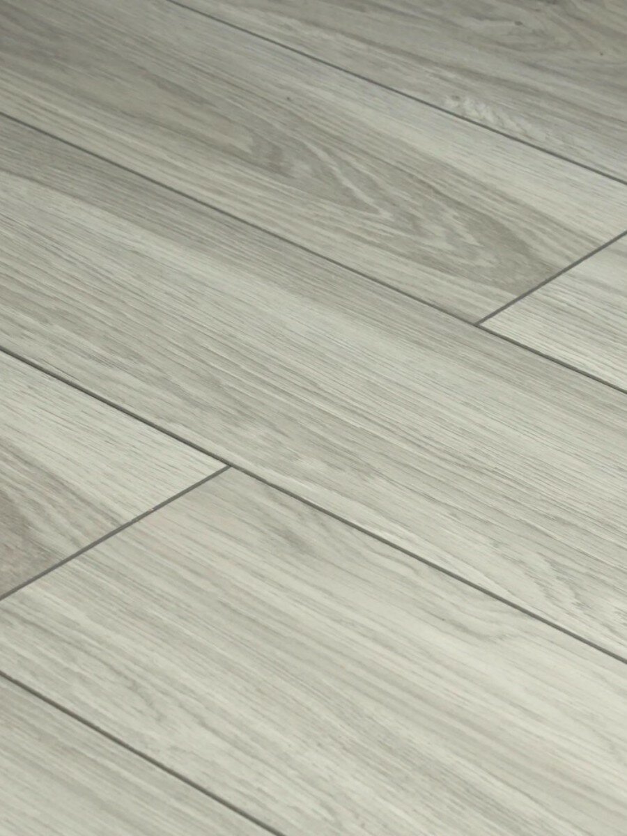 Ламинат Woodstyle Zoom 4V 9528-V4 Дуб Кантонам 192 х 1285 мм, 2.22 кв. м, 9 шт./уп.