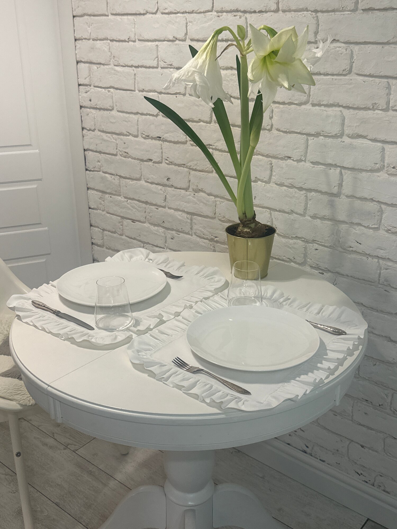 Салфетки на стол, плейсматы, прямоугольные, белые с рюшей 35*45 см, 2 шт.