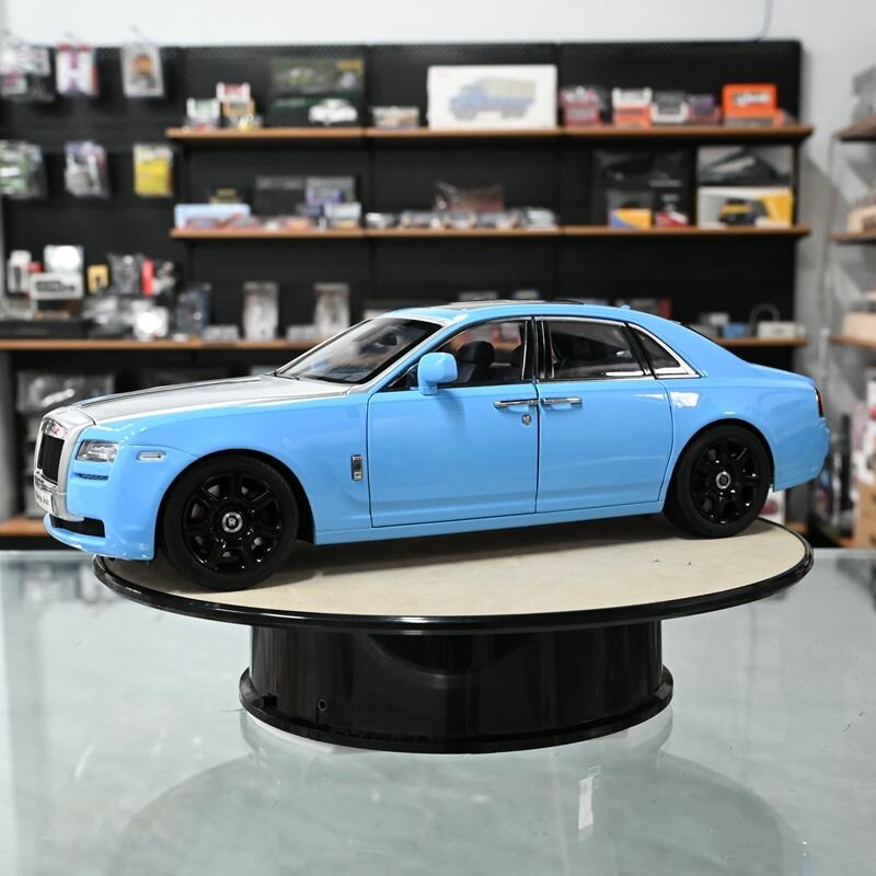 Машинка KYOSHO 1:18 Роллс-Ройс Порыв ветра Модель легкосплавного автомобиля