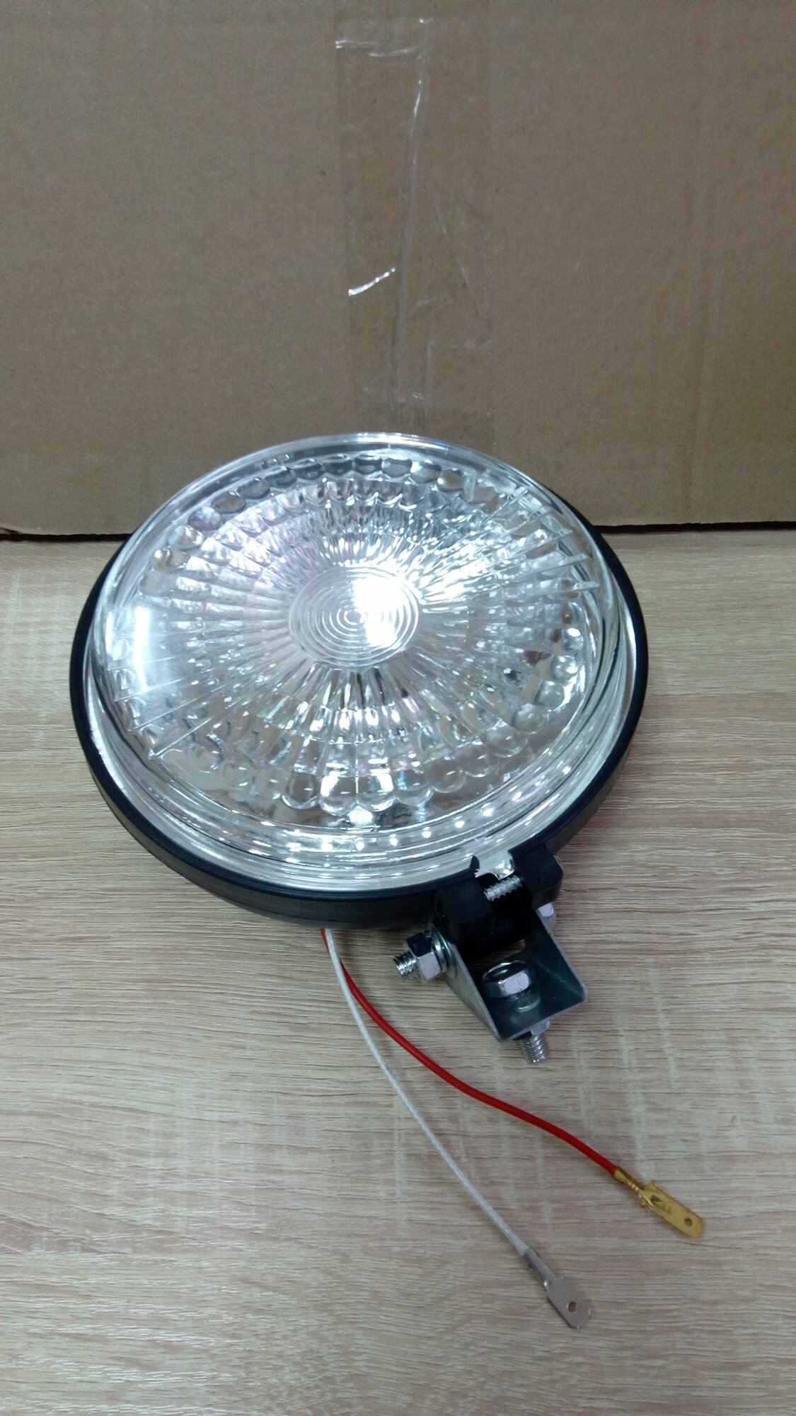 Фара противотуман. задняя 8724.306 МТЗ-1221 (метал. корпус)