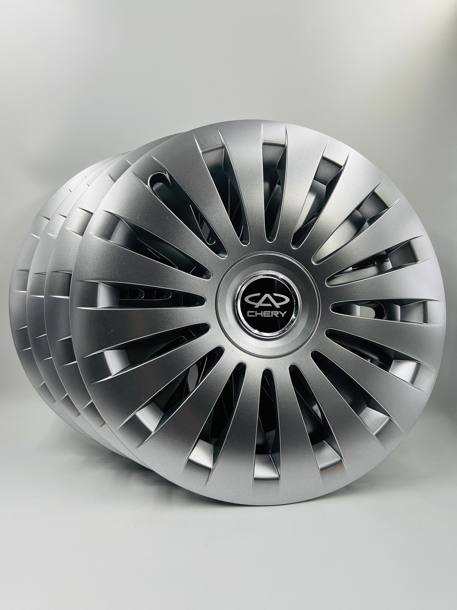 Колпаки на колеса гибкие с эмблемой Chery R17 4 шт