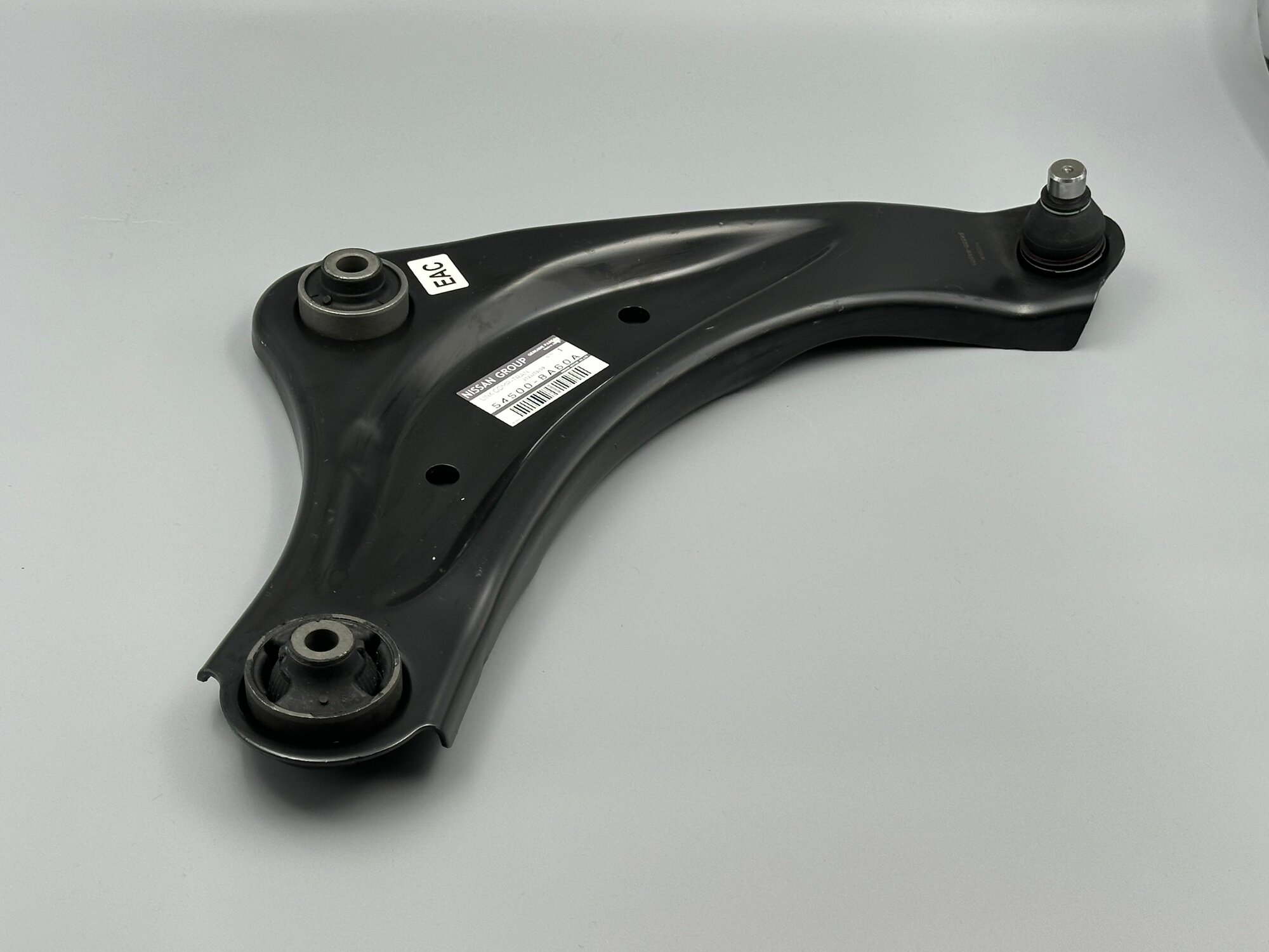 54500BA60A Оригинальный рычаг правый Nissan Juke, Leaf