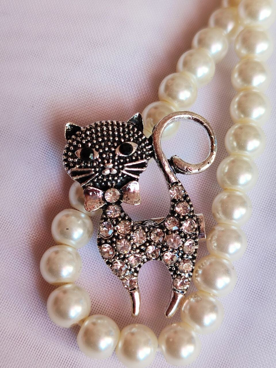 Брошь, стразы