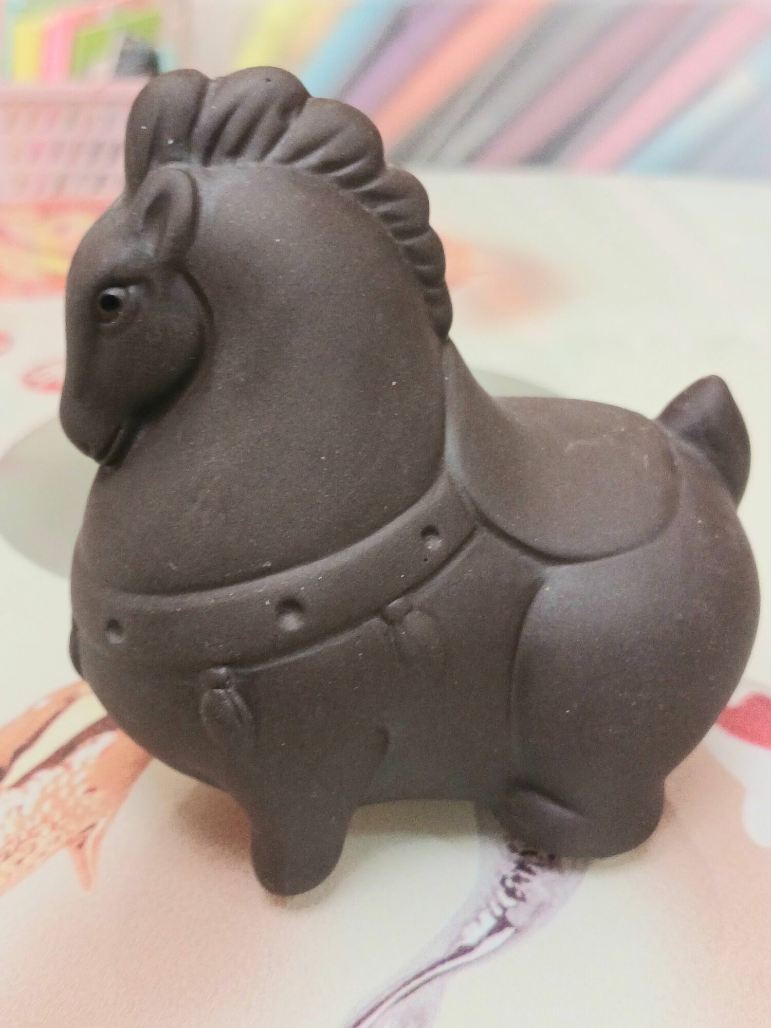 Лошадь Фигурка для чайной церемонии, упитаный конь из глины, темный