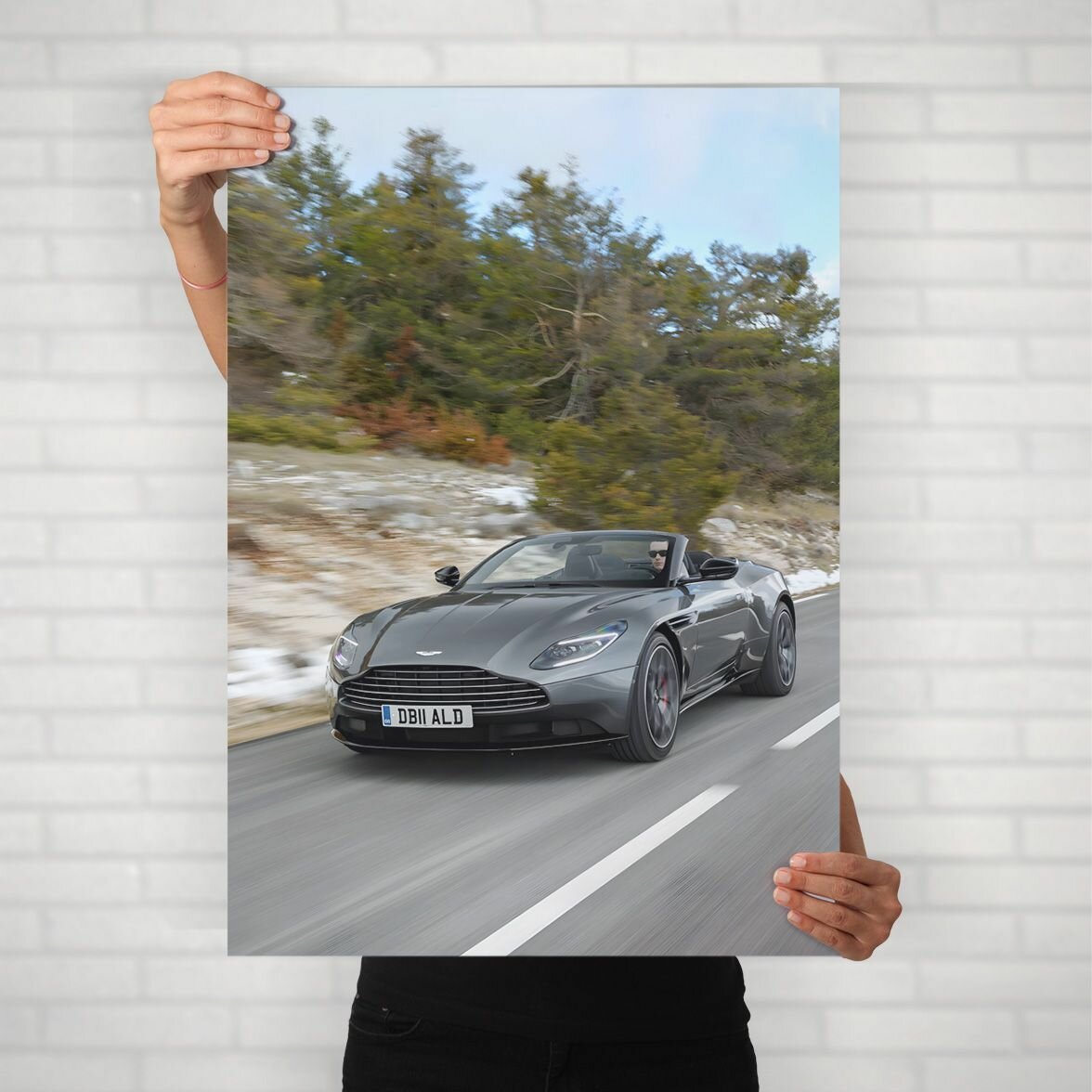 Плакат на стену для интерьера Кабриолет (Aston Martin DB12 Volante 3) - Постер по машинам родстерам с открытым верхом формата А1 (60x84 см)