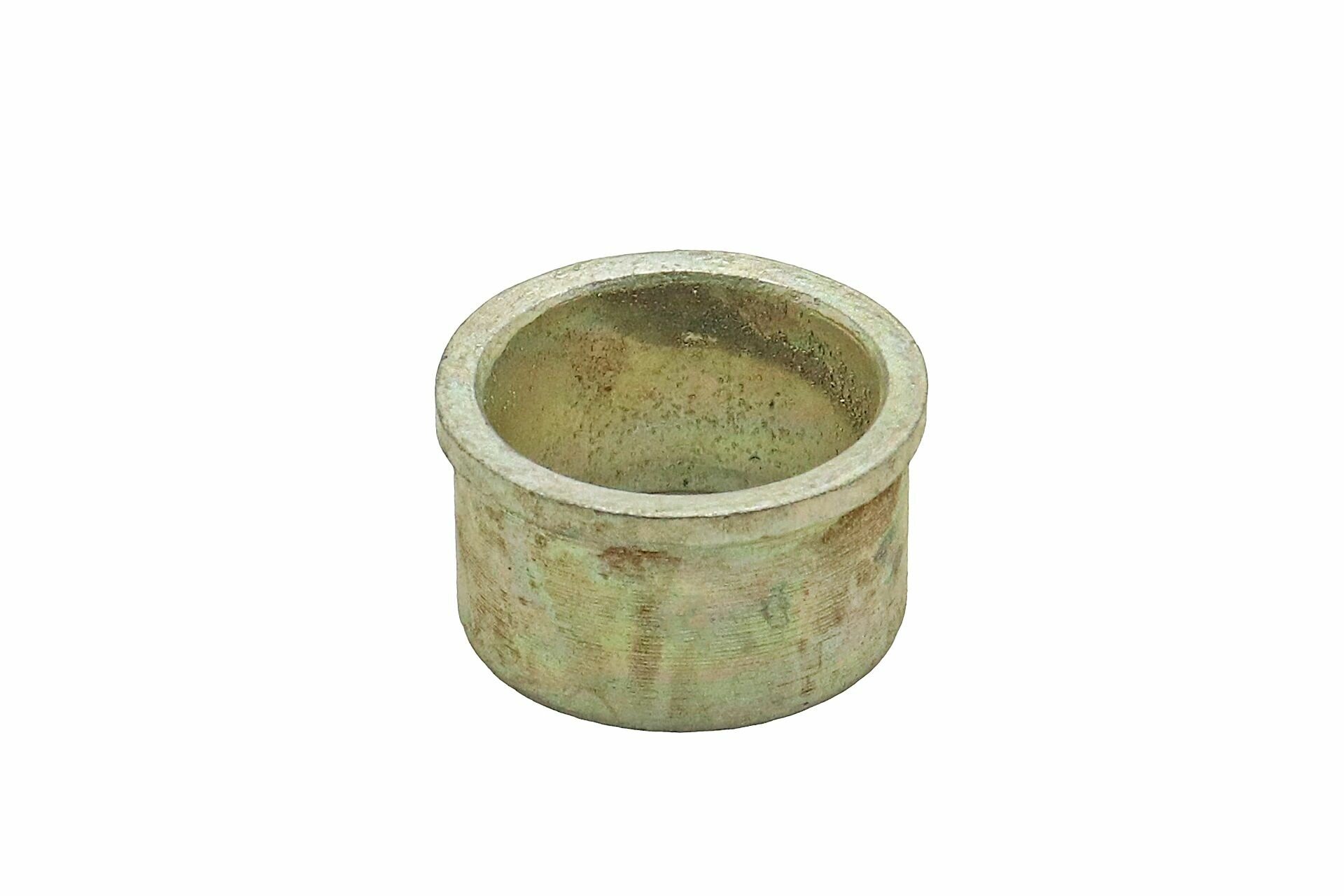 Втулка 20х25х15 Урал колеса распорная левая (низкая)
