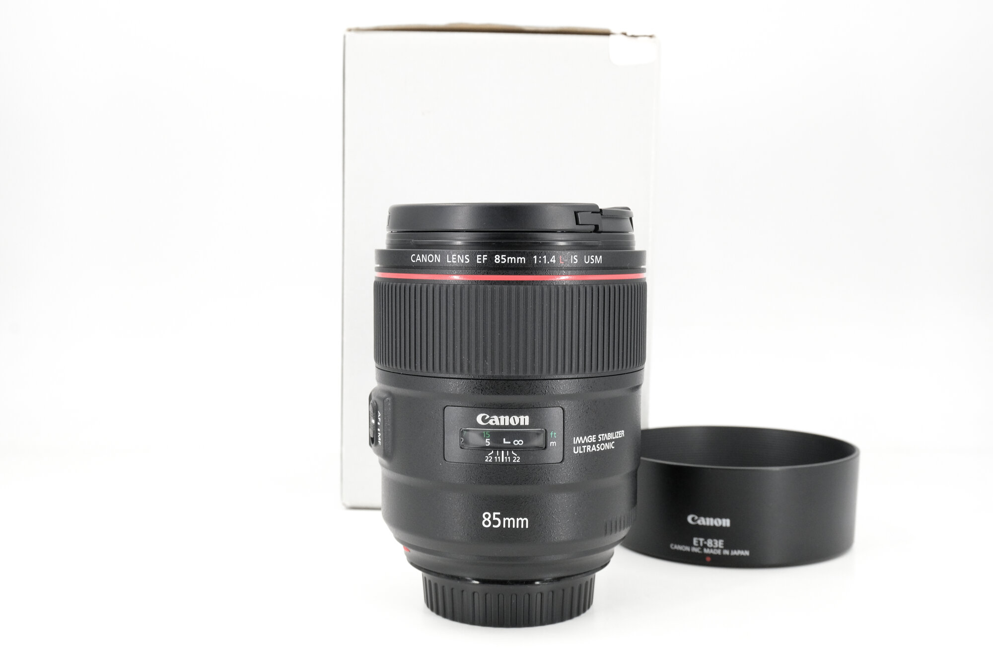 Canon EF 85mm f/1.4L IS USM